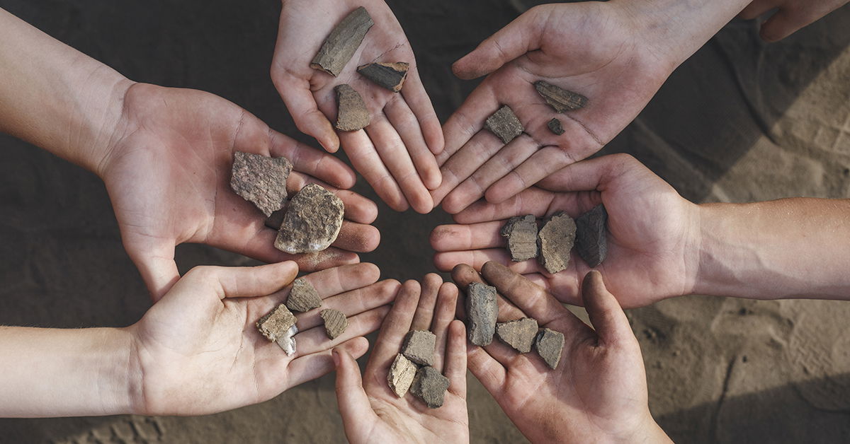 Hunt for Fossils with Dr. Andrew Snelling | Answers in Genesis